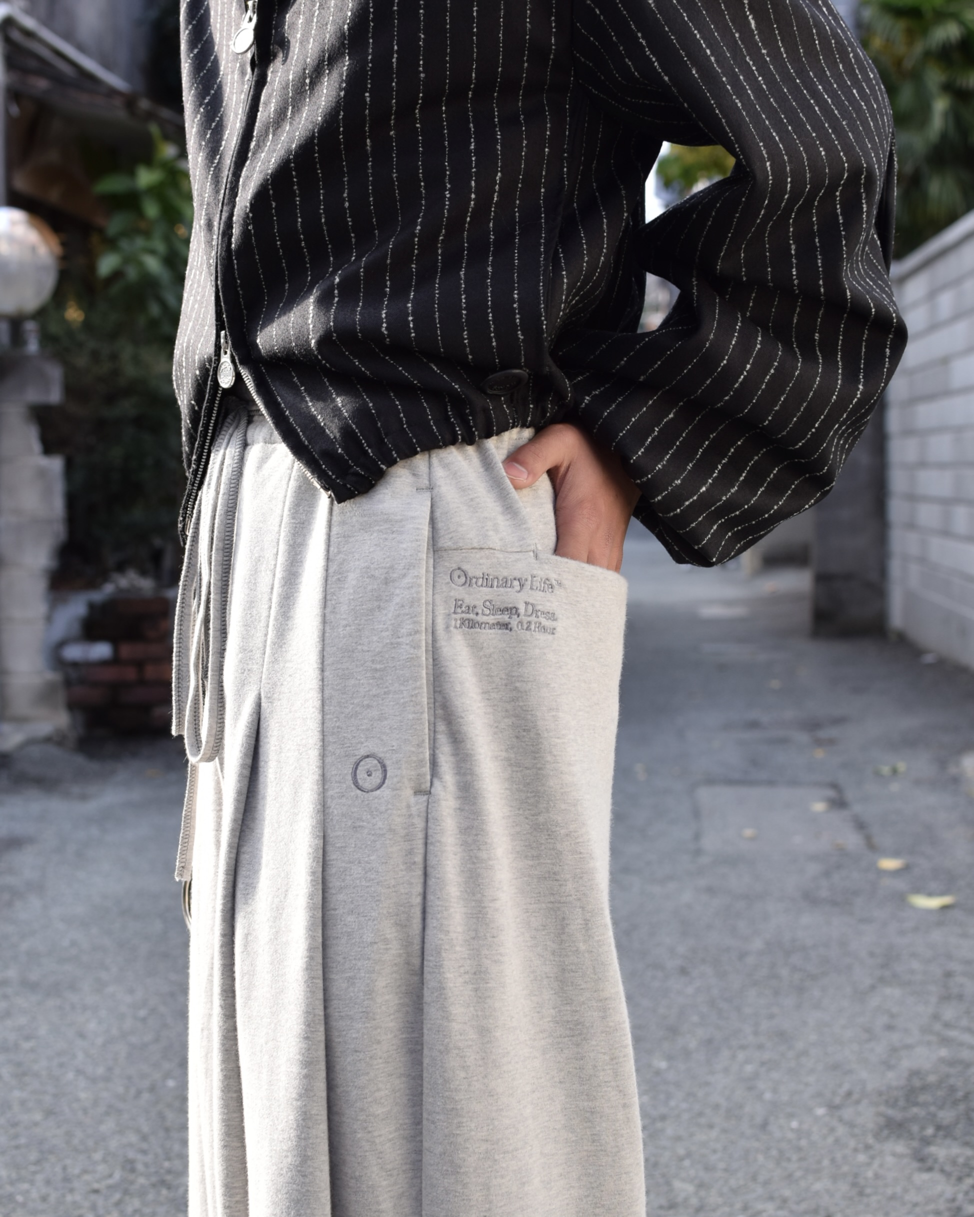 SHINYAKOZUKA_ORDINARY HOME BAGGY - IDIOME オフィシャルサイト